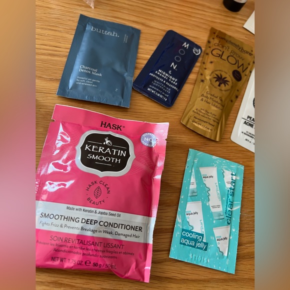 Drybar | Hair | Nwot 29 Piece Beauty Bundle Fragrance Skincare Makeup ...